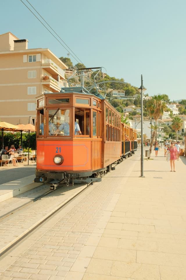 Luxury Train Journeys Through Europe You Can’t Miss - Juniper Tours