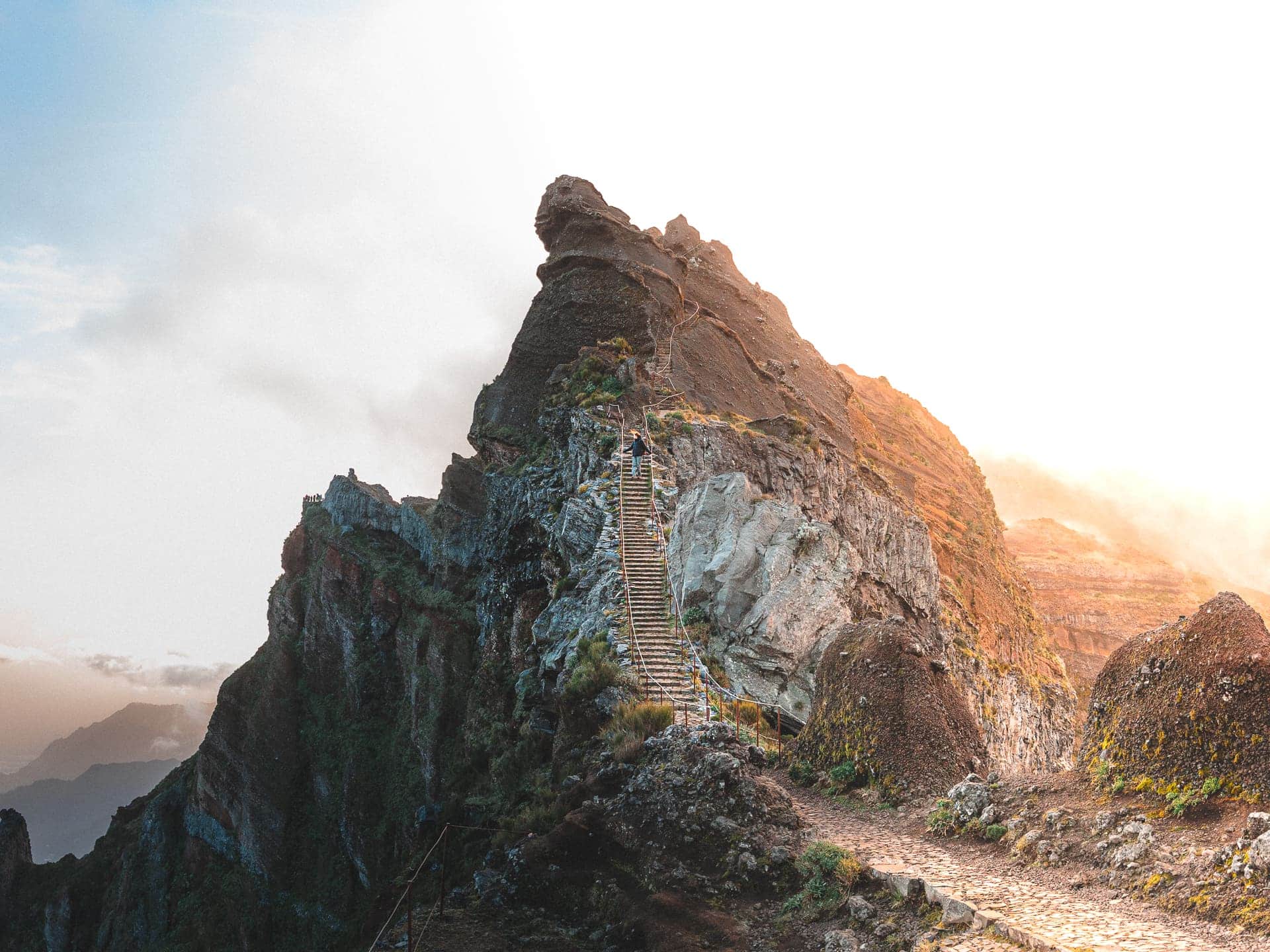 Conquer the Heights: Pico do Arieiro – Europe's Ultimate Hiking ...